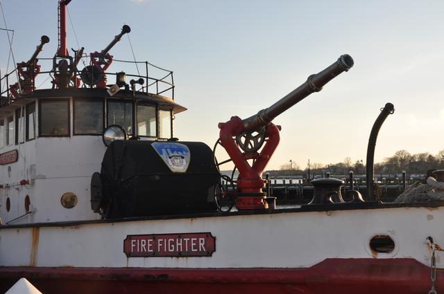 Historic FDNY Fireboat "Firefighter" Arrives at its New Home ...